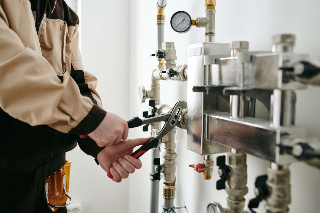 Water Heater Installation - Leaky Pipes Plumbing